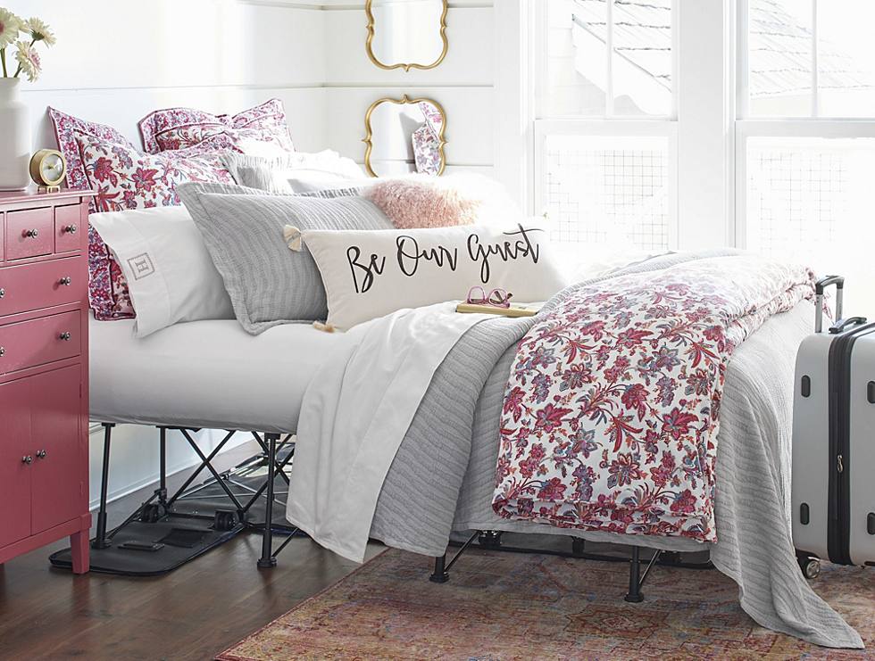How To Layer Your Bed: Our Best Bedscaping Tips - Grandin Road Blog How To Layer Your Bed: Our Best Bedscaping Tips - Grandin Road Blog